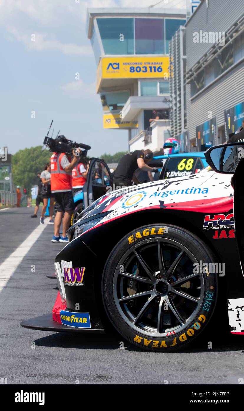 Goodyear racing hi-res stock photography and images - Alamy