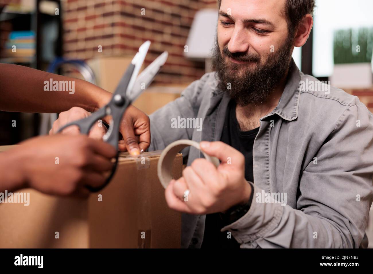 Scissors pack hi-res stock photography and images - Alamy