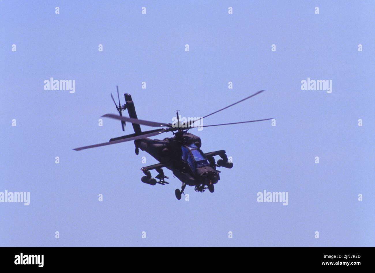 US Army Apache AH-64 attack helicopter in flight Stock Photo - Alamy