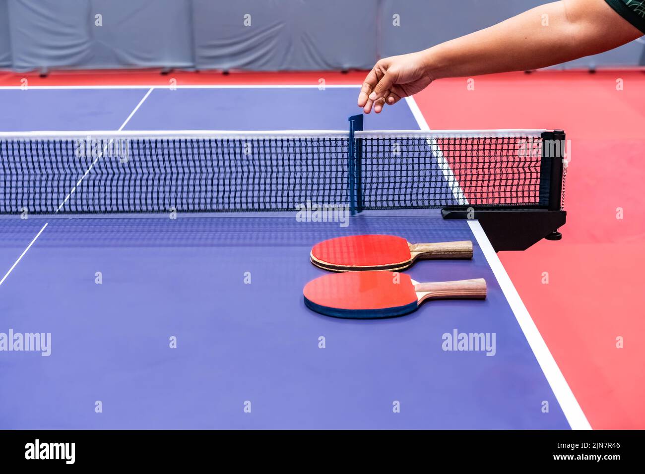 Measuring Table Tennis net in proceed from referee before start ...