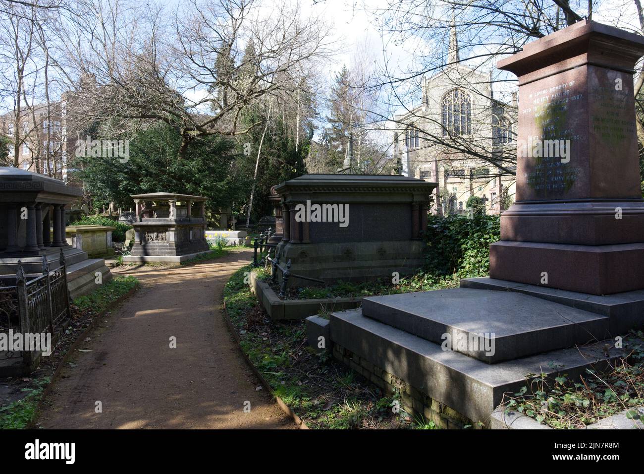 Highgate cemetery - London Stock Photo - Alamy