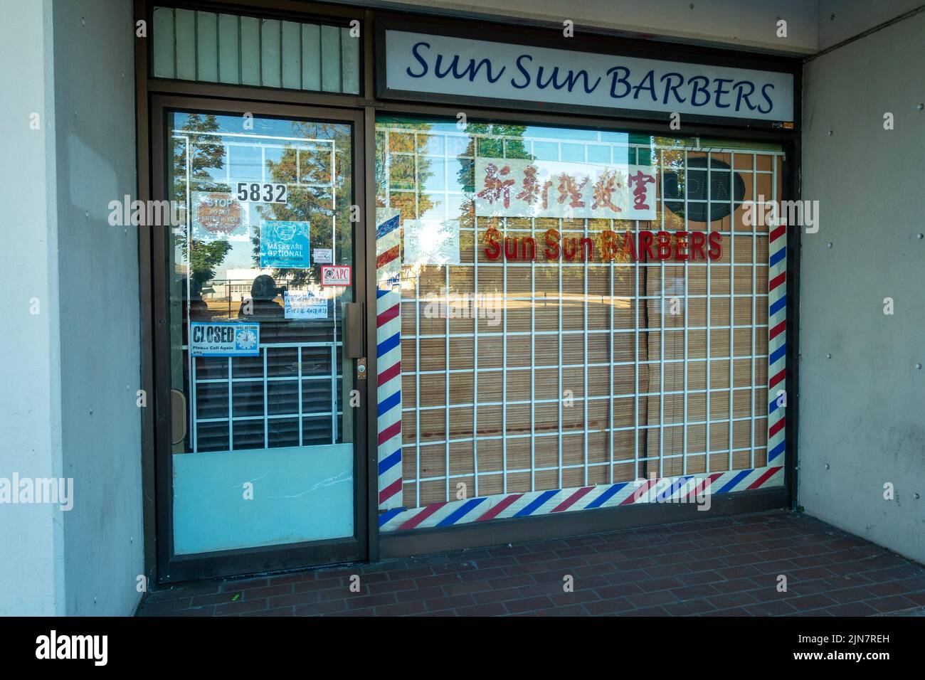 Barber shop in canada hi-res stock photography and images - Alamy