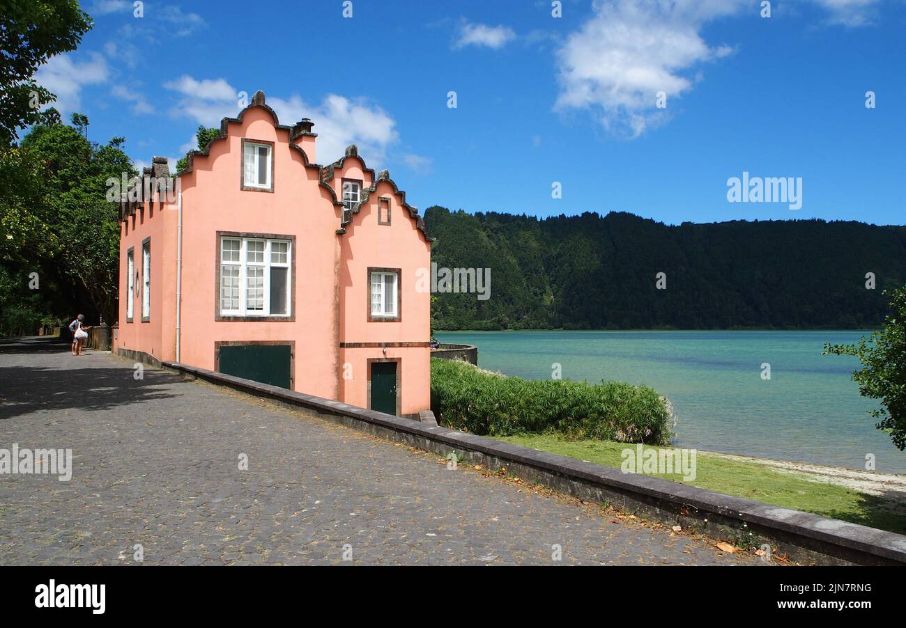 Casa Dos Barcos, Boat House, mid 19th-century manor house overlooking ...