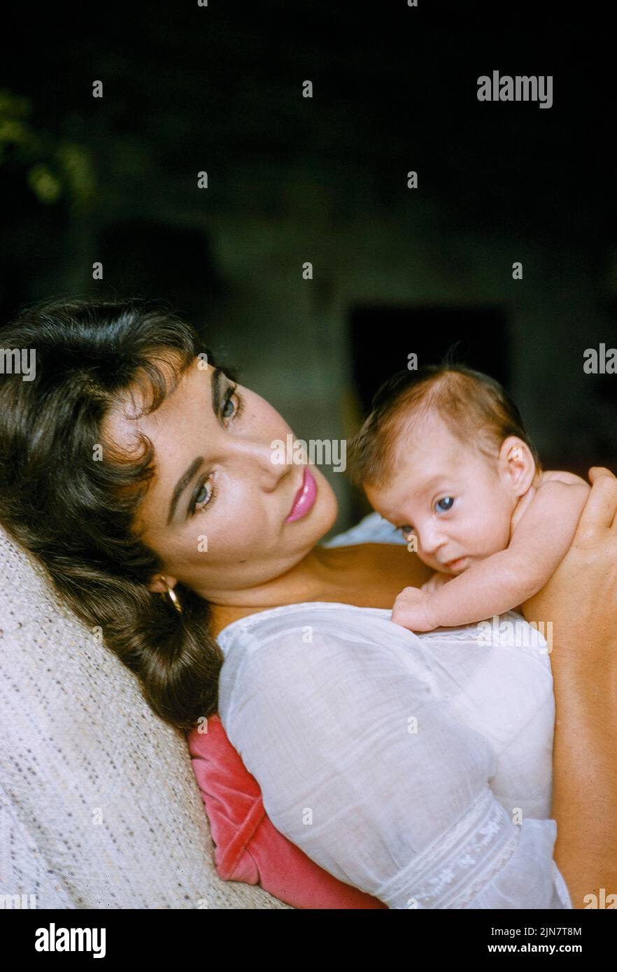 Actress Elizabeth Taylor with her Daughter Elizabeth "Liza" Frances ...