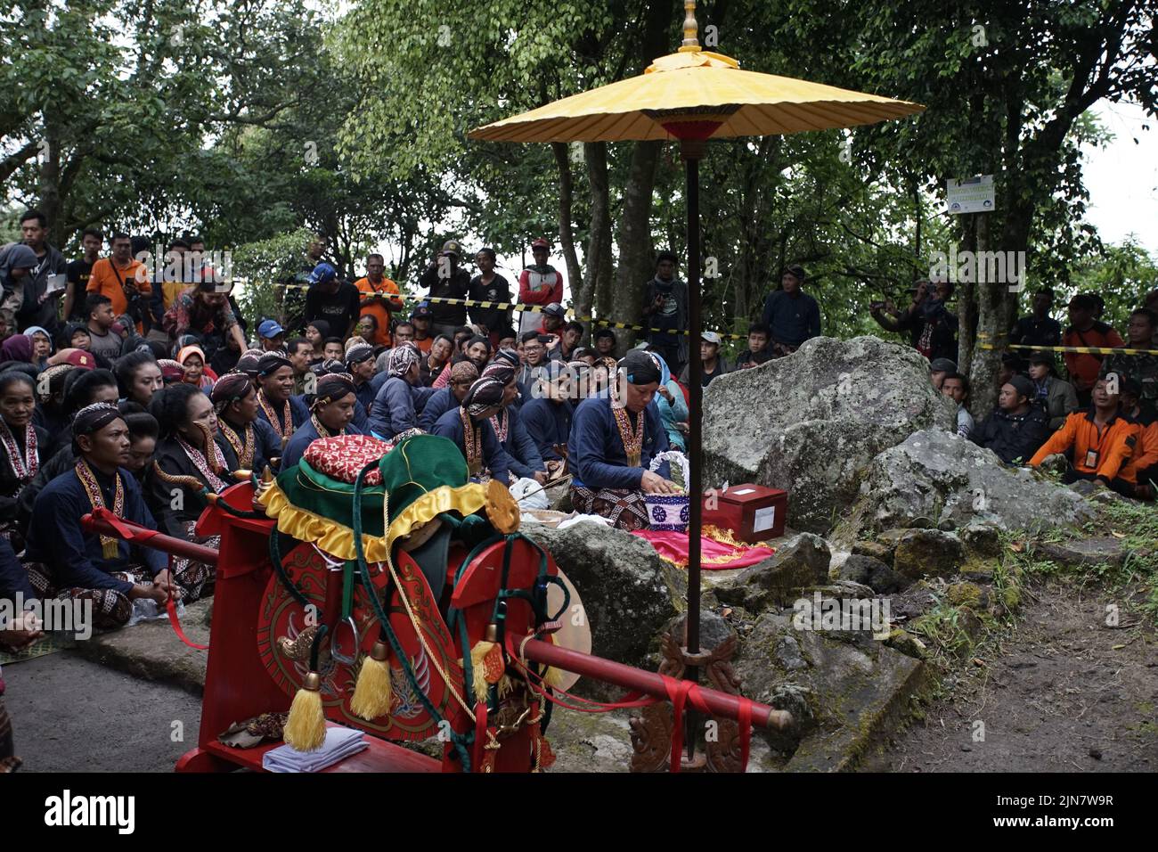 Indigenous javanese men hi-res stock photography and images - Alamy