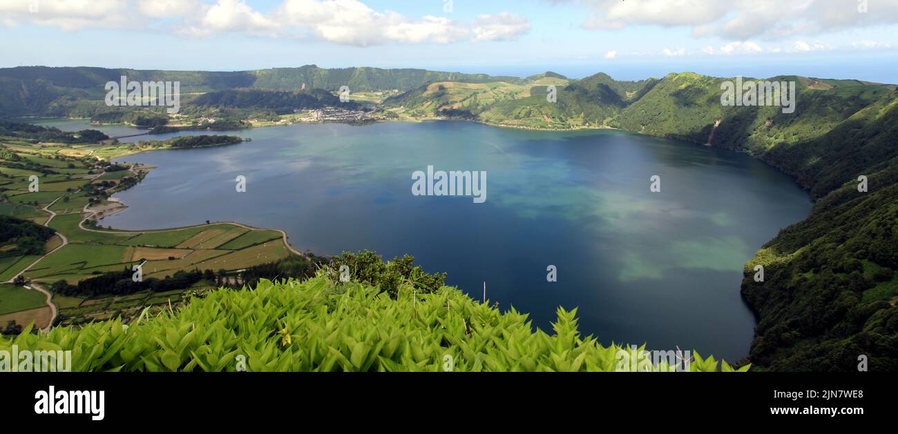 Blue Lake, Lagoa Azul, view from Miradouro das Cumeeiras, in Southern ... Blue Lake, Lagoa Azul, view from Miradouro das Cumeeiras, in Southern ...