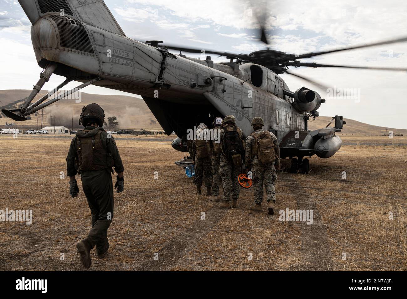 U.S. Marines from Marine Aircraft Group (MAG) 39, 3rd Marine Aircraft ...