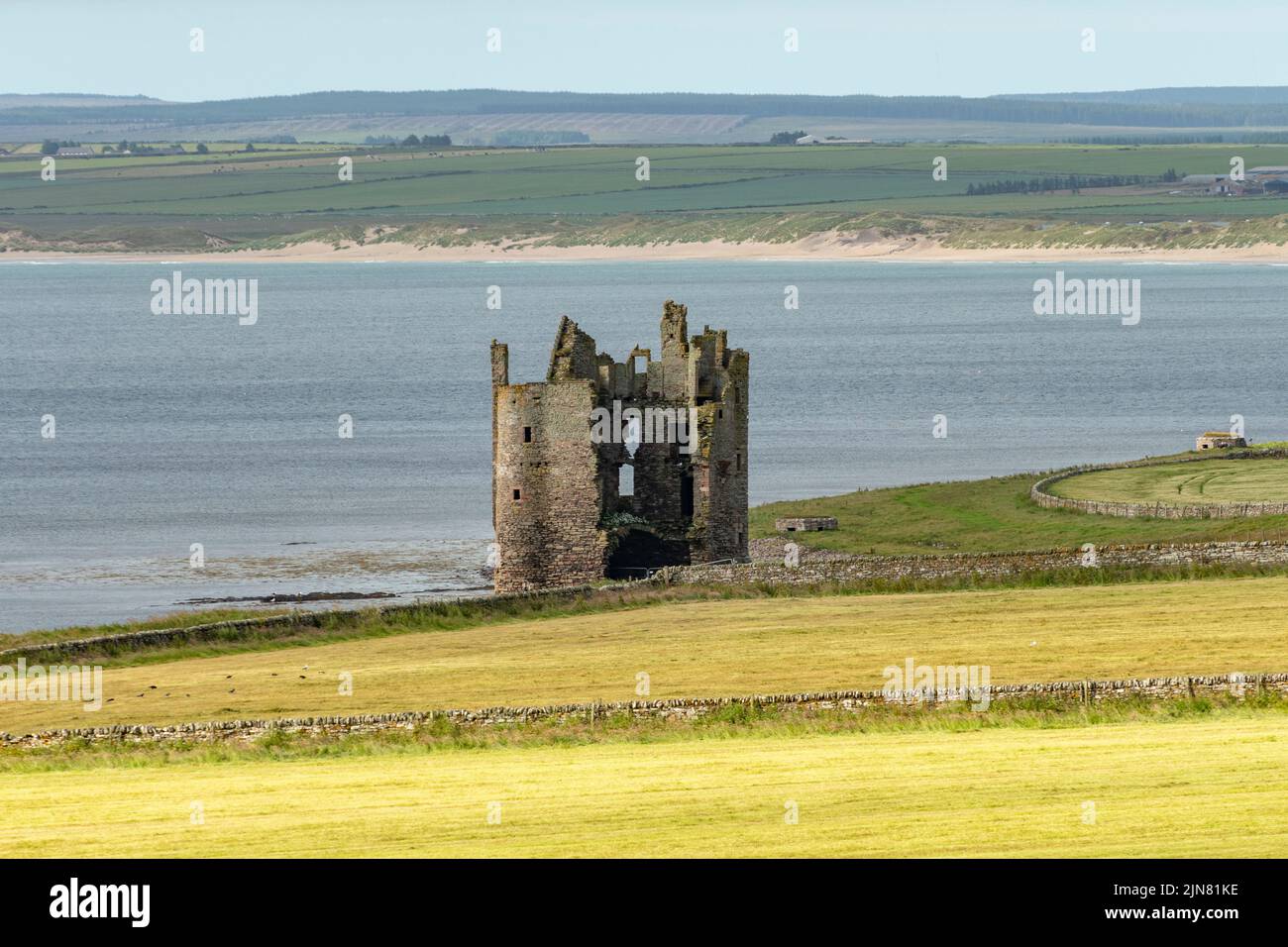 Keiss Castle, near Wick, Caithness, Scotland Stock Photo - Alamy
