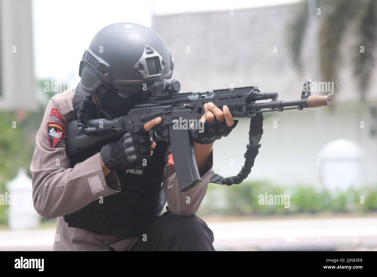 Indonesian police officers practice shooting in general election ...