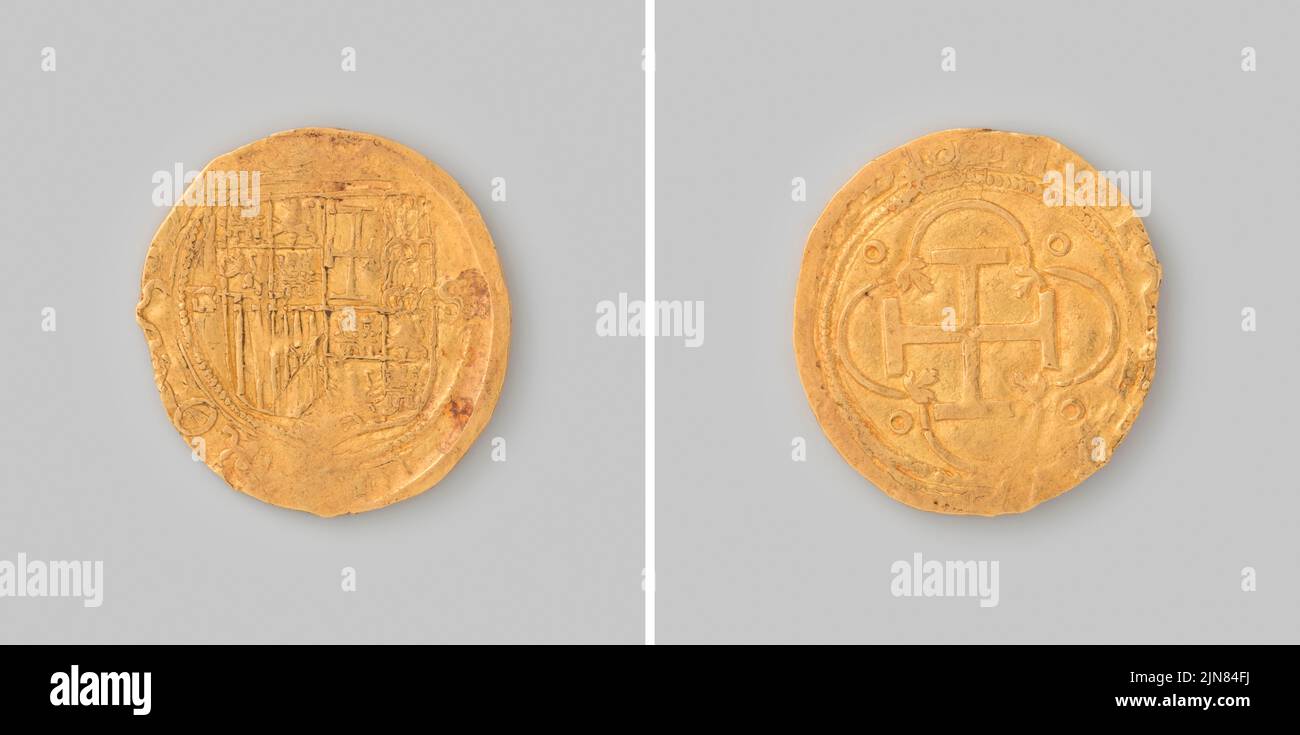 Escudo gold coin Stock Photo - Alamy