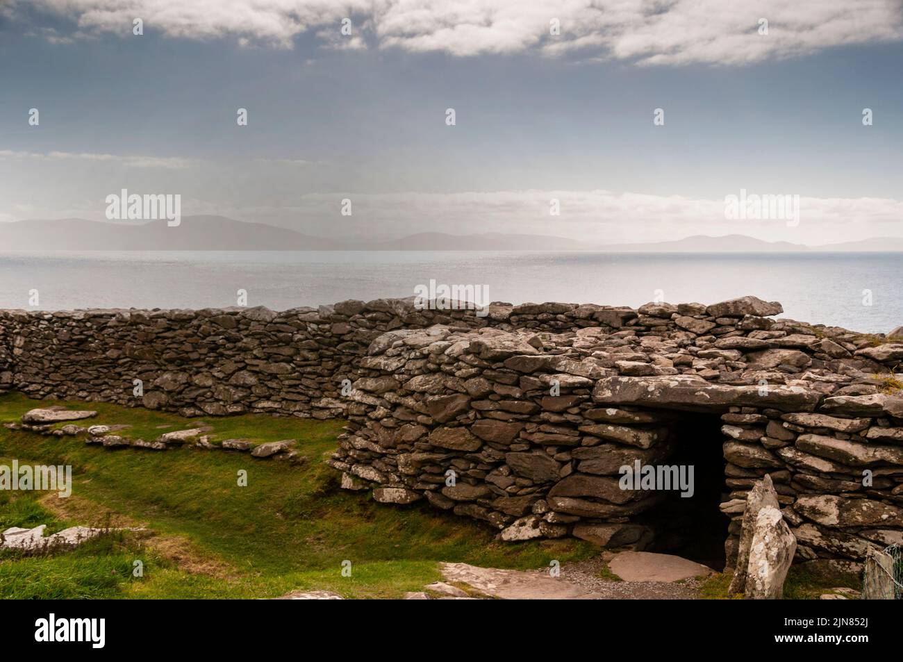 Dunbeg Fort on Dingle Peninsula in Ireland Stock Photo - Alamy