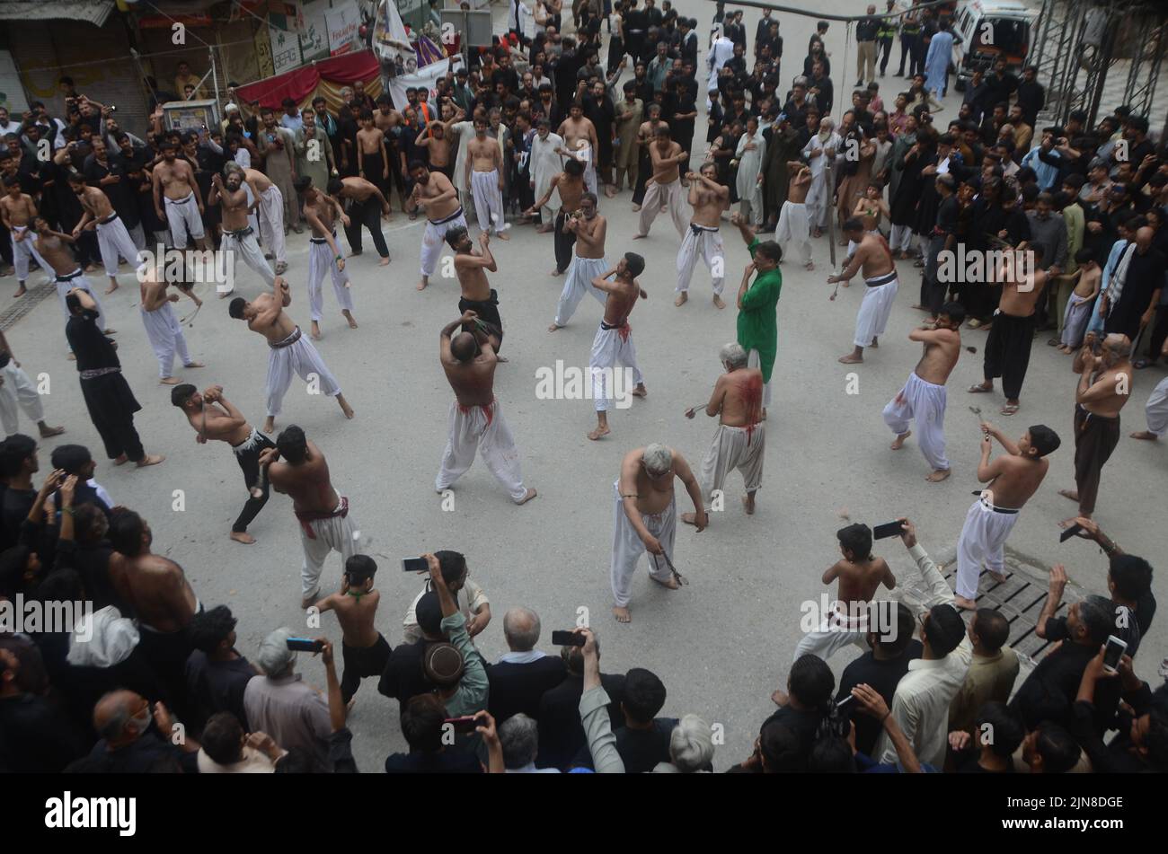 Peshawar, Khyber Pakhtunkhwa, Pakistan. 9th Aug, 2022. Shiite Muslims ...