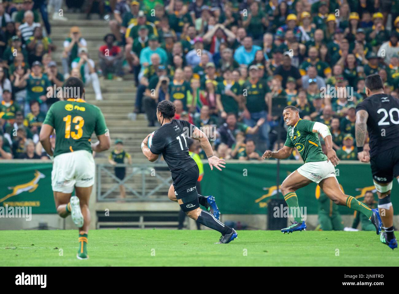 Springbok Damian Willemse closing in All Black Sevu Reece at the ...
