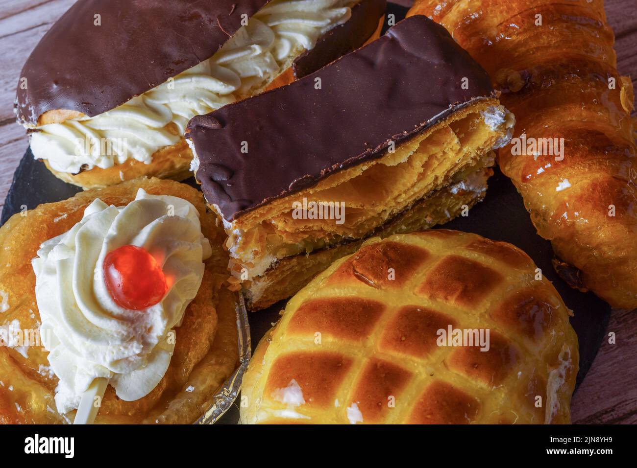 Different types of pies hi-res stock photography and images - Alamy