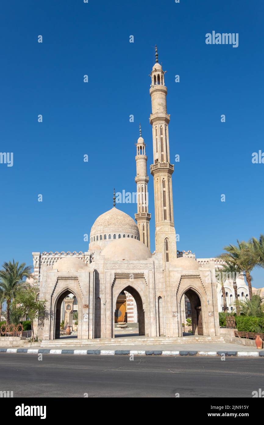 The Great Mosque of Mustafa is an Ottoman mosque with twin minarets in ...