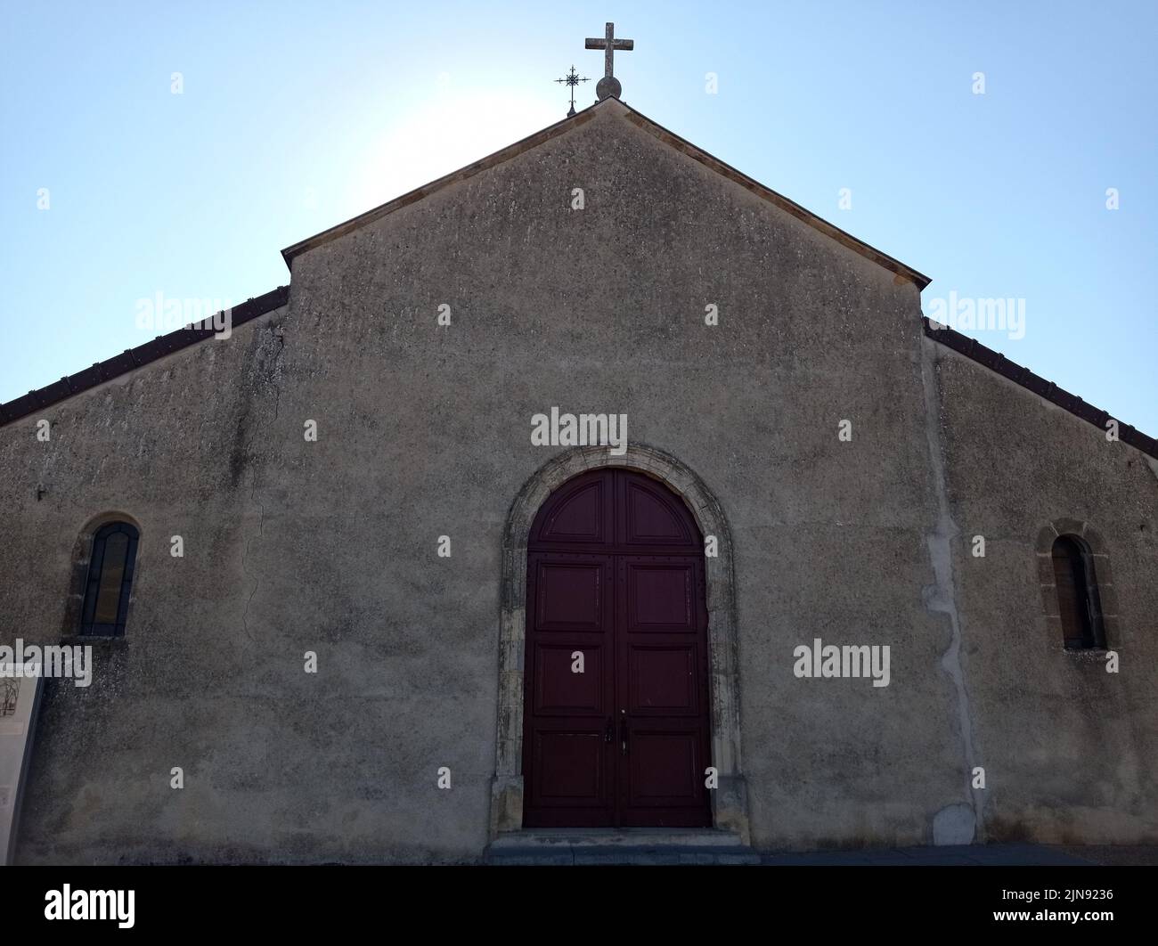 Eglise Saint Front , XII e siècle, au Vieux Bourg à Commentry, L'Allier ...