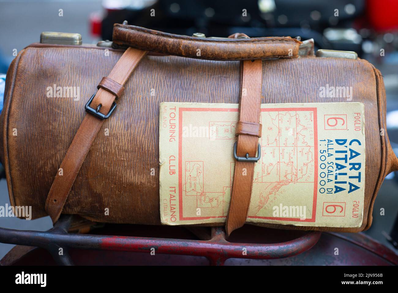 Vintage italian map hi-res stock photography and images - Alamy