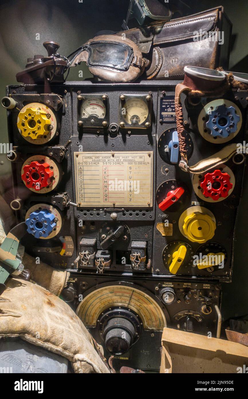 WWII British T1154 transmitter and R1155 receiver, World War Two Royal ...