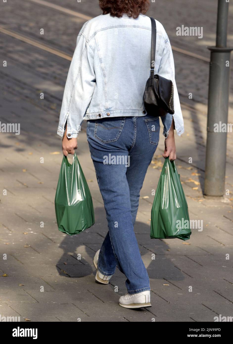 Customers outside Systembolaget liquor store, Norrköping, Sweden Stock ...