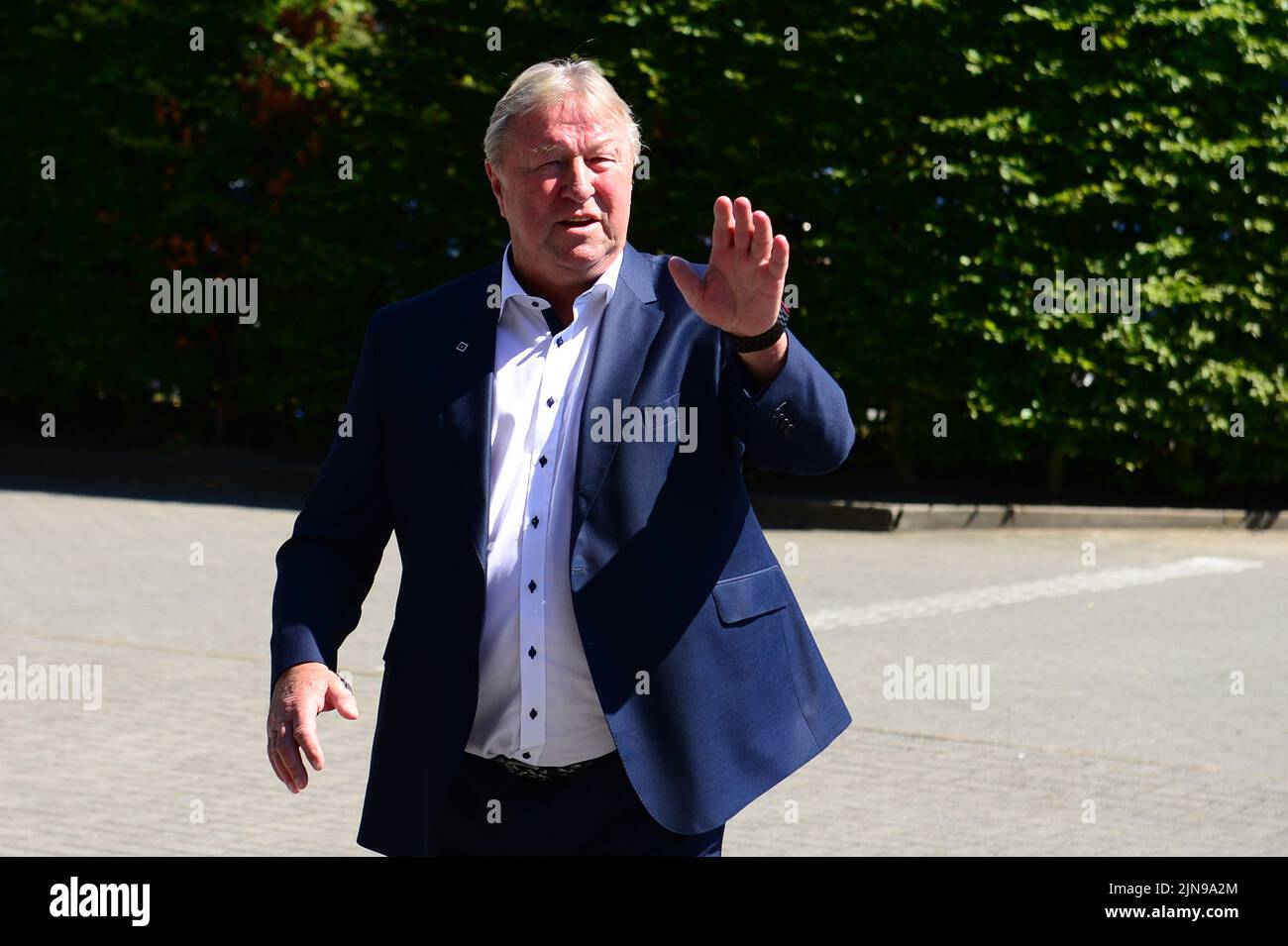 Hamburg, Germany. 10th Aug, 2022. Soccer: Hamburger SV, funeral service ...