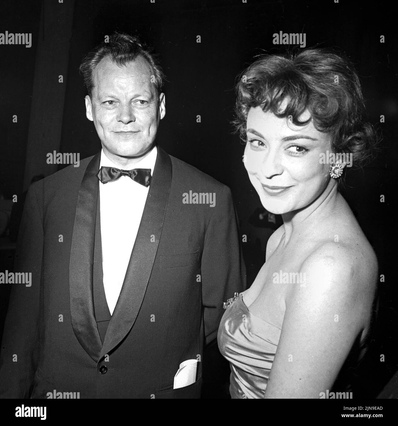 Original-Bildunterschrift: Eröffnung der 8. Internationalen ...