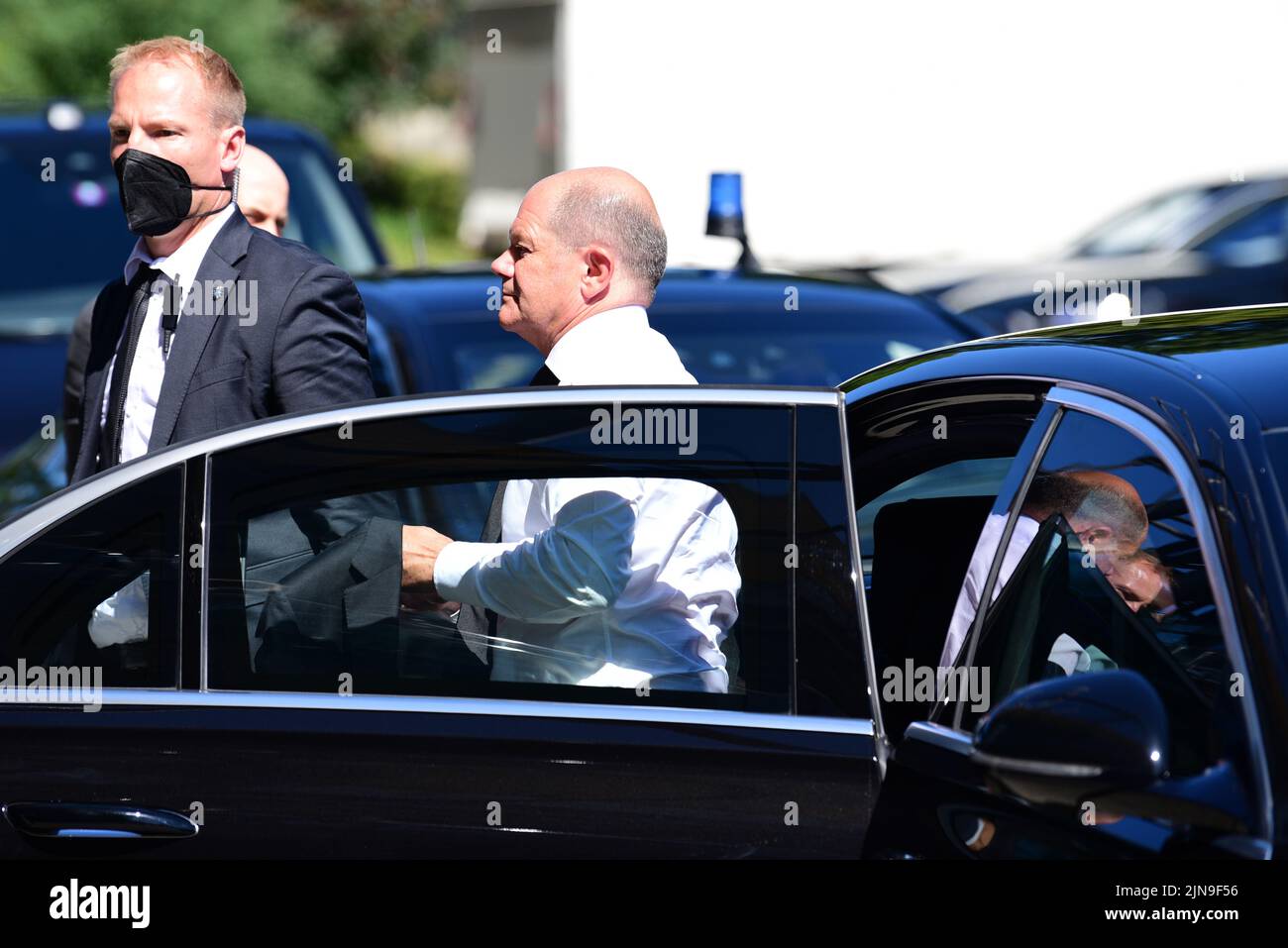 Hamburg, Germany. 10th Aug, 2022. Soccer: Hamburger SV, funeral service ...