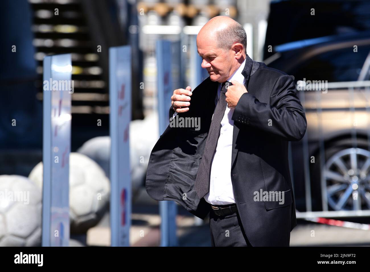 Hamburg, Germany. 10th Aug, 2022. Soccer: Hamburger SV, funeral service ...