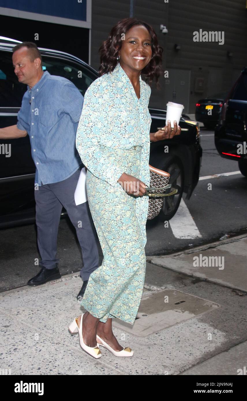 Celebrities At 'Good Morning America'. -PICTURED: Deborah Roberts ...