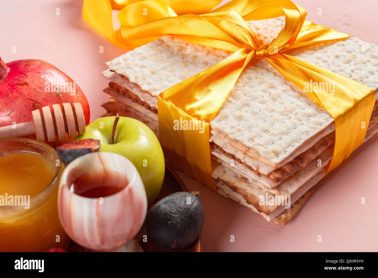 Jewish traditional Passover matzo bread Stock Photo - Alamy