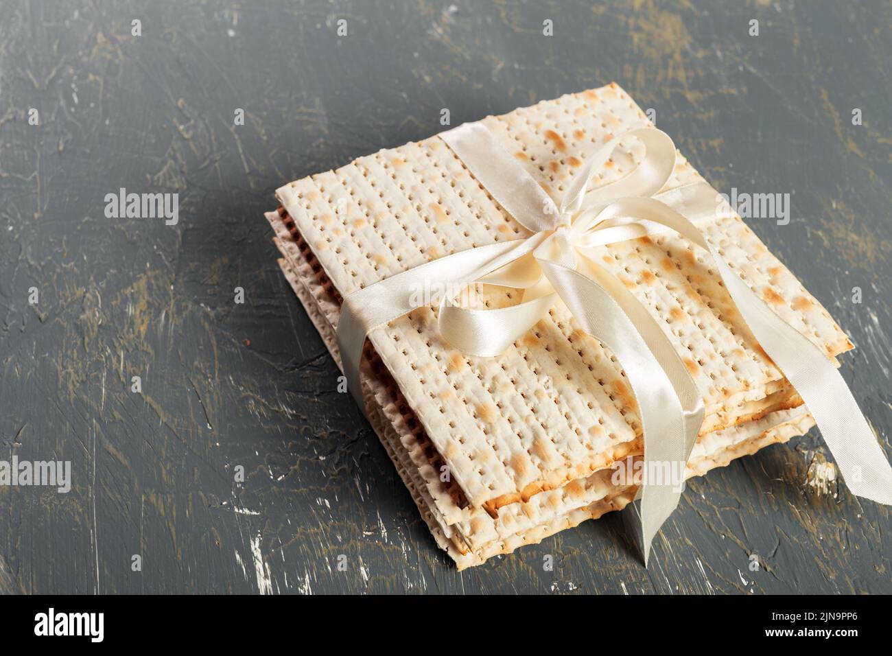Jewish traditional Passover matzo bread Stock Photo - Alamy