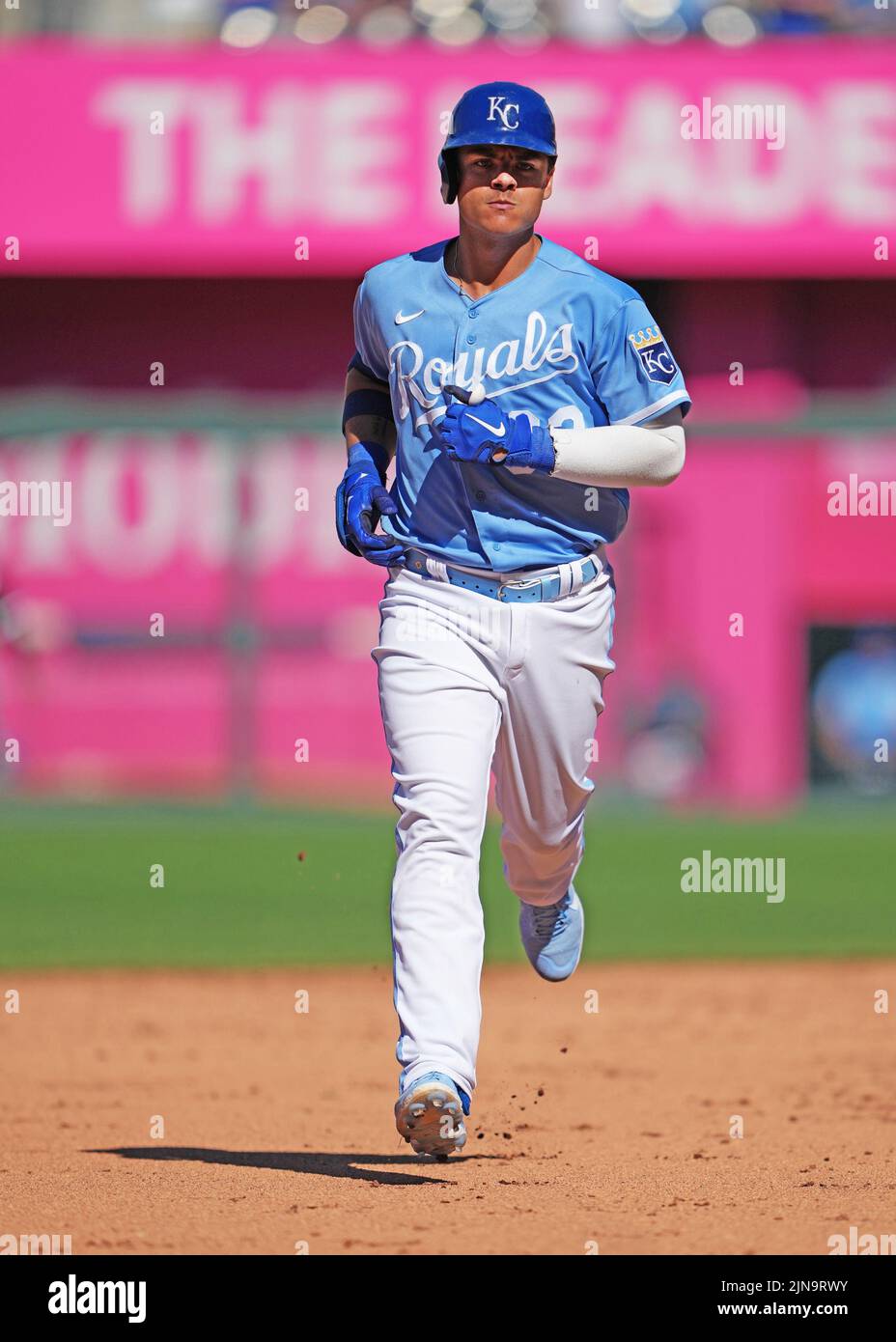 AUG 09, 2022: Kansas City Royals first baseman Nick Pratto (32) rounds ...