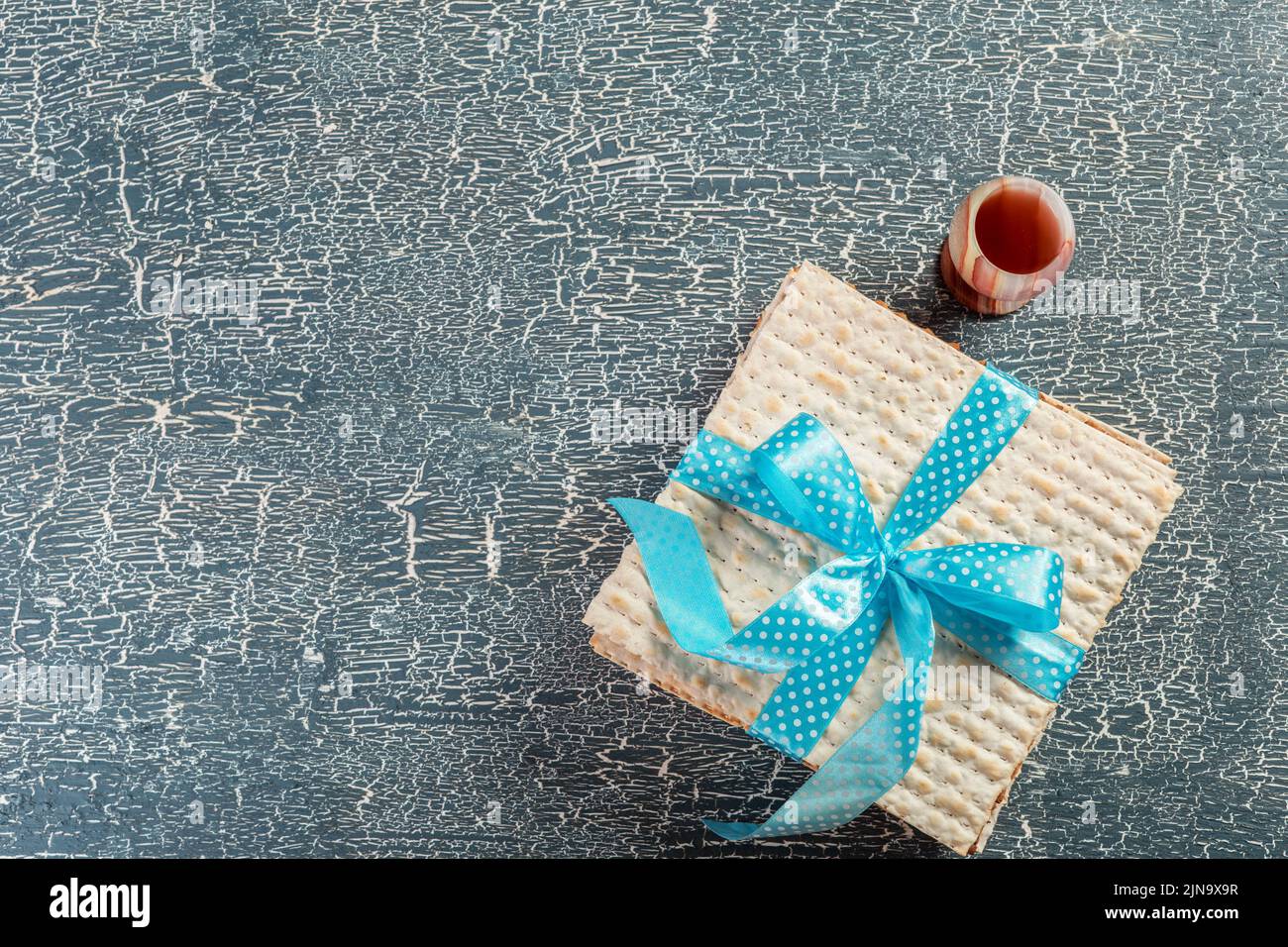 traditional Jewish kosher matzo for Easter pesah Stock Photo - Alamy