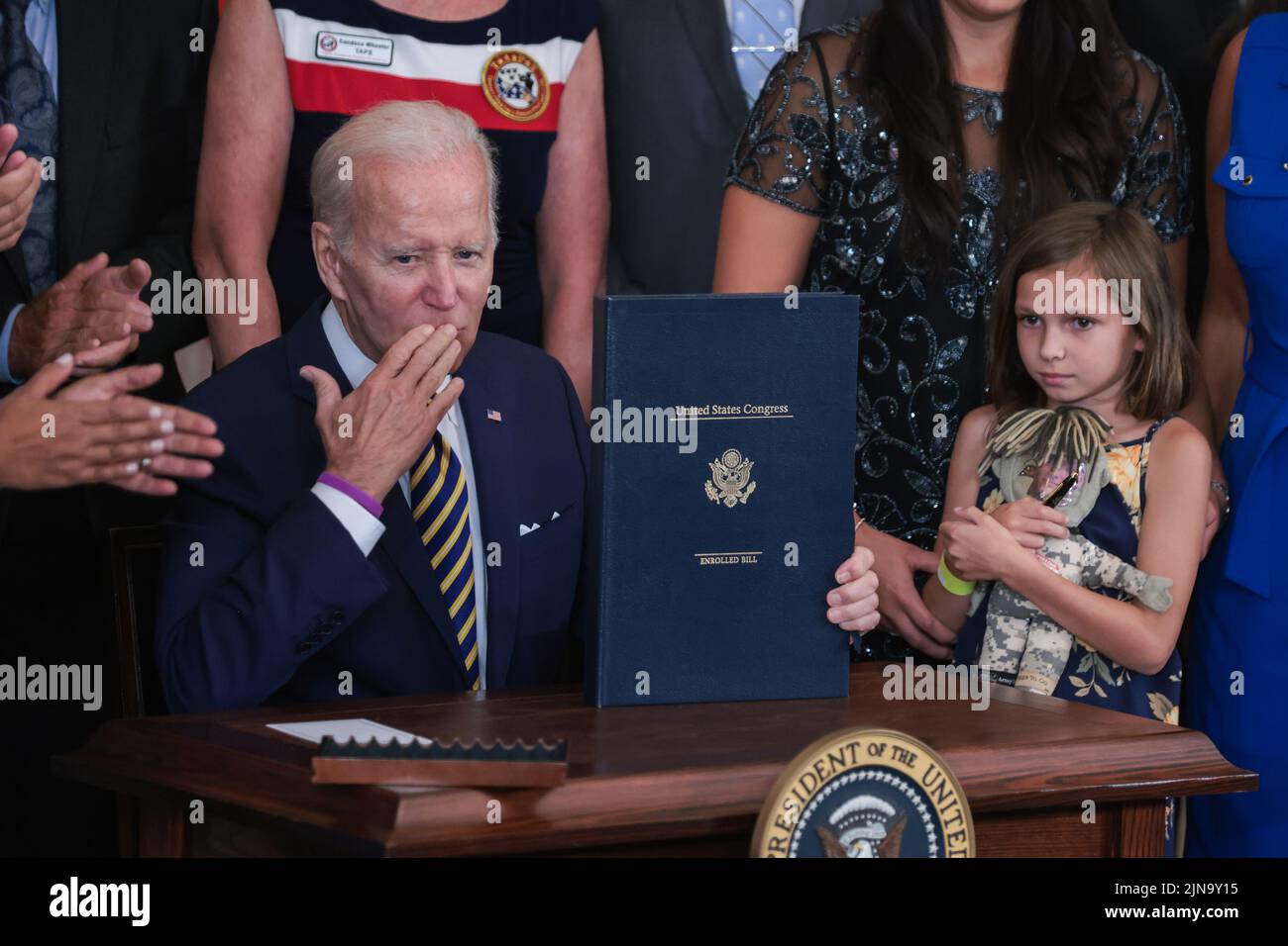 Washington, USA. 10th Aug, 2022. Brielle Robinson, surviving daughter ...