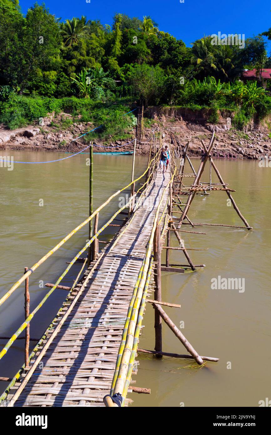 Sustainable footbridge hi-res stock photography and images - Alamy