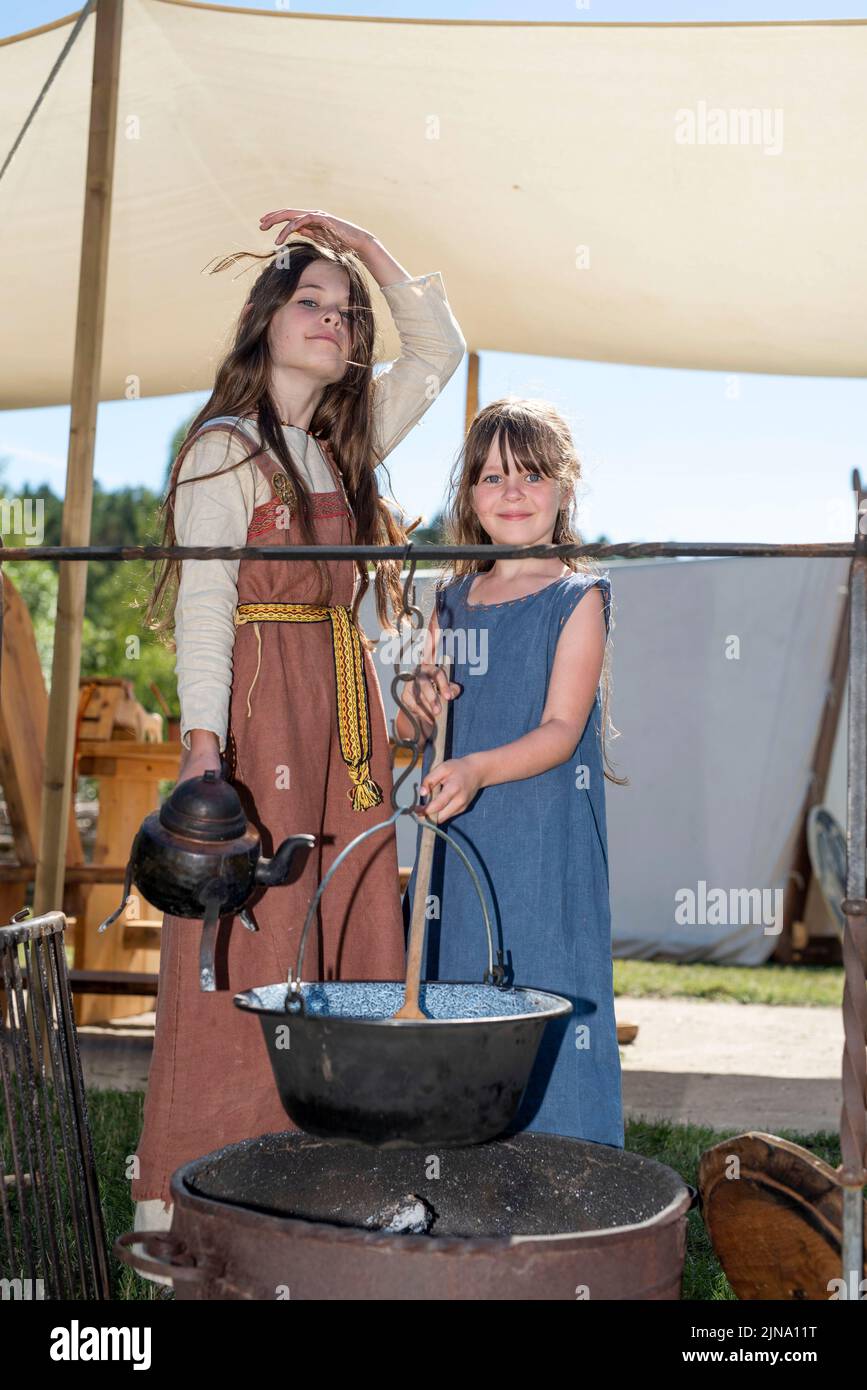 Sternberg, Germany. 10th Aug, 2022. Livia (r) and Juna pose on the open ...