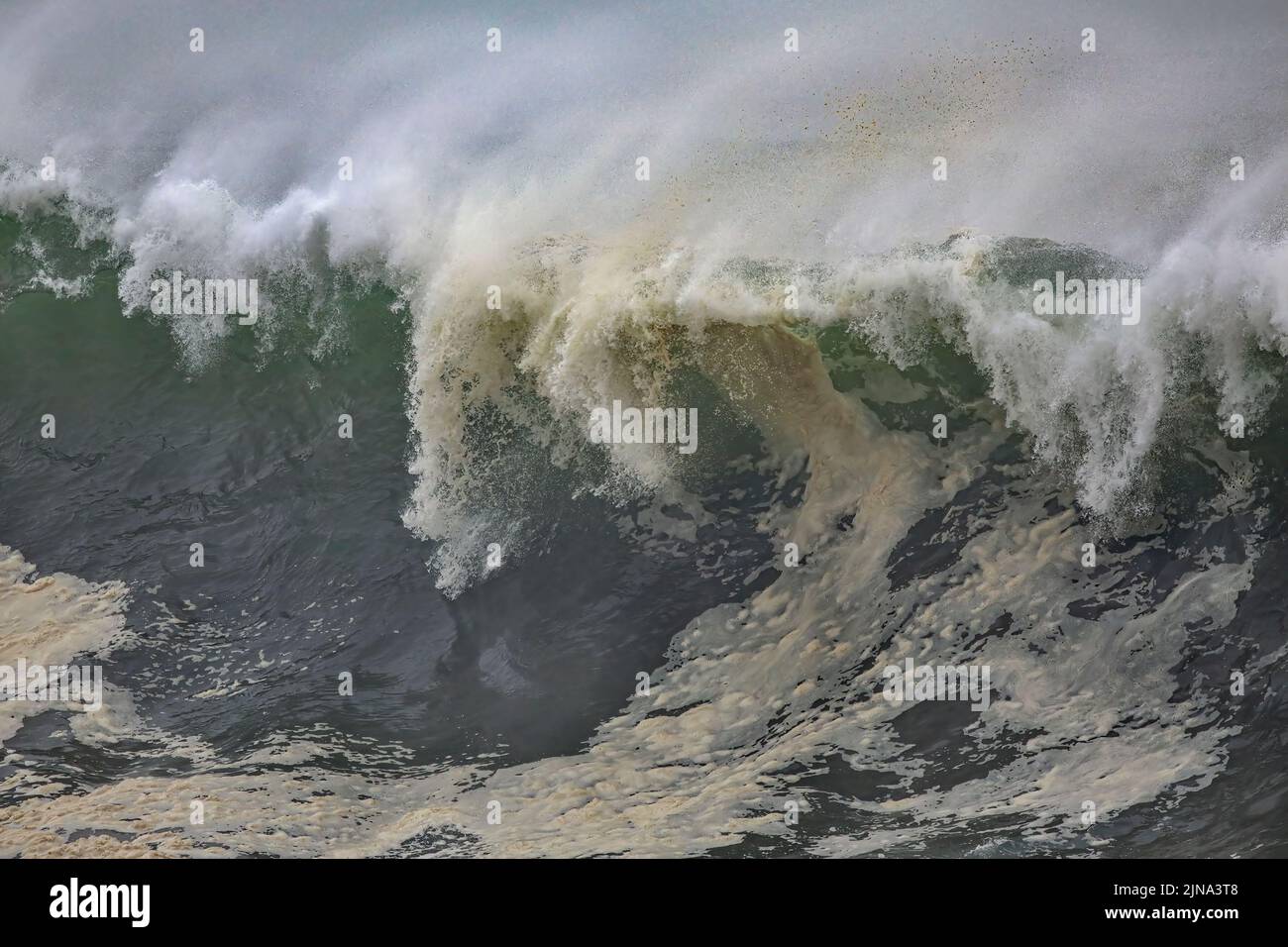 Non breaking wave hi-res stock photography and images - Alamy