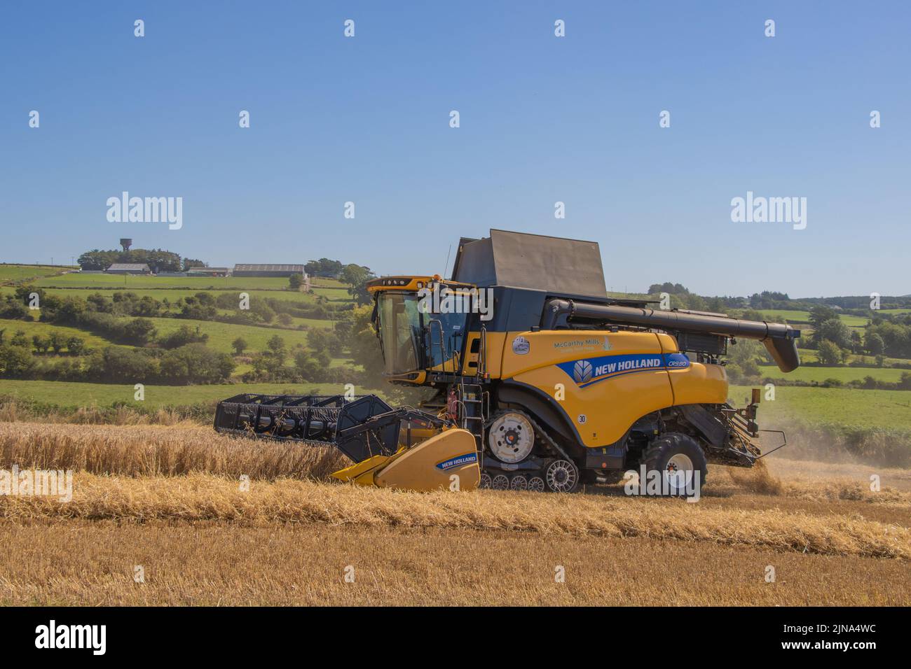 New Holland Track Combine Harvester Stock Photo - Alamy