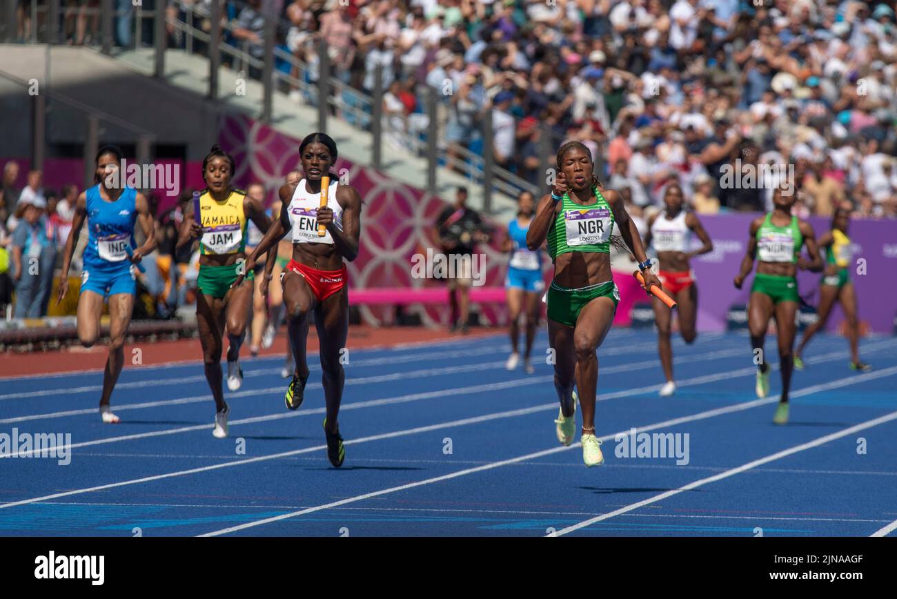 Daryll Neita of England and Nzubechi Grace Nwokocha of Nigeria ...