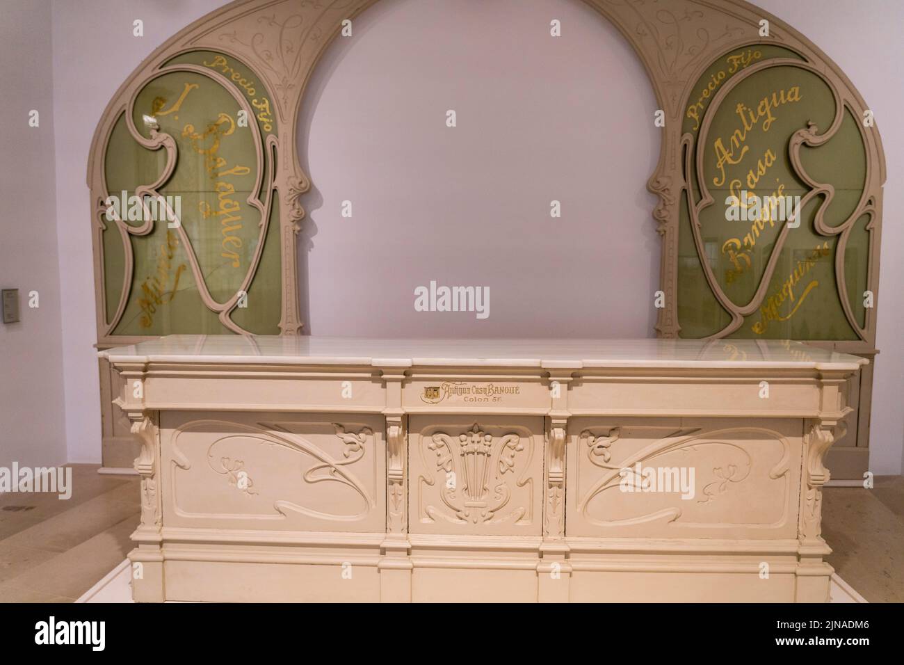 counter and arch, around 1904, wood and glass, Can Banqué store, Museu ...