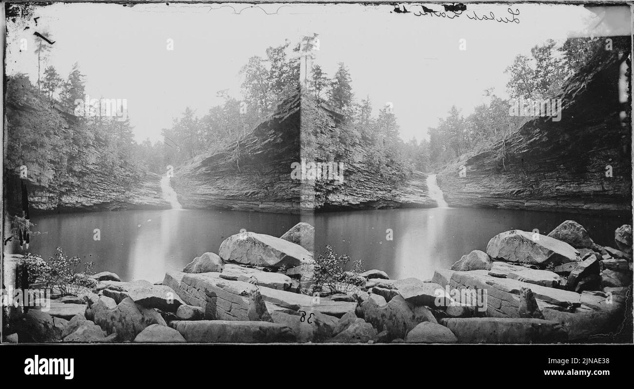 Tallulah Lake and Falls, Lookout Mountain, Tennessee Stock Photo - Alamy