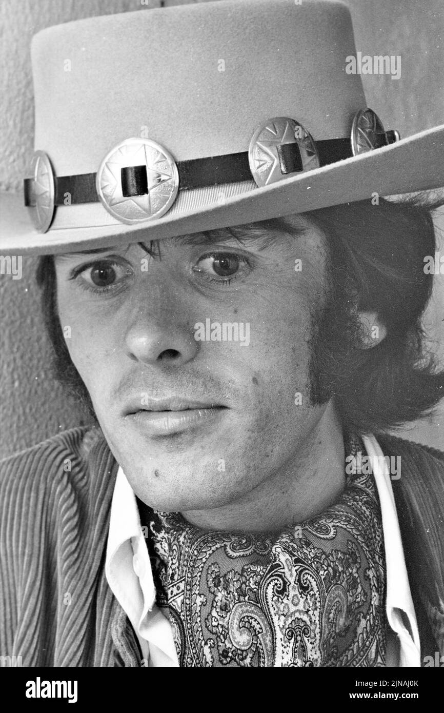 JEFFERSON AIRPLANE US rock group with Spencer Davis in 1970 Stock Photo ...