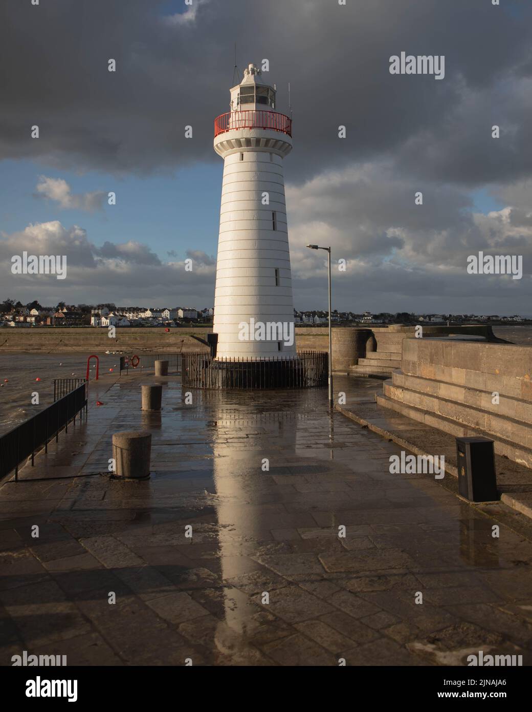 Blue sky donaghadee hi-res stock photography and images - Alamy