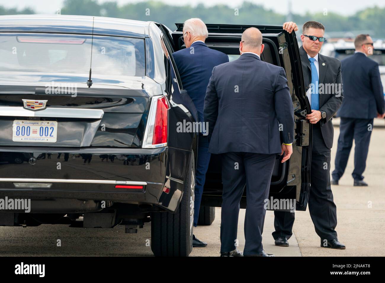 US President Joe Biden gets out of his limo to board Air Force One at ...