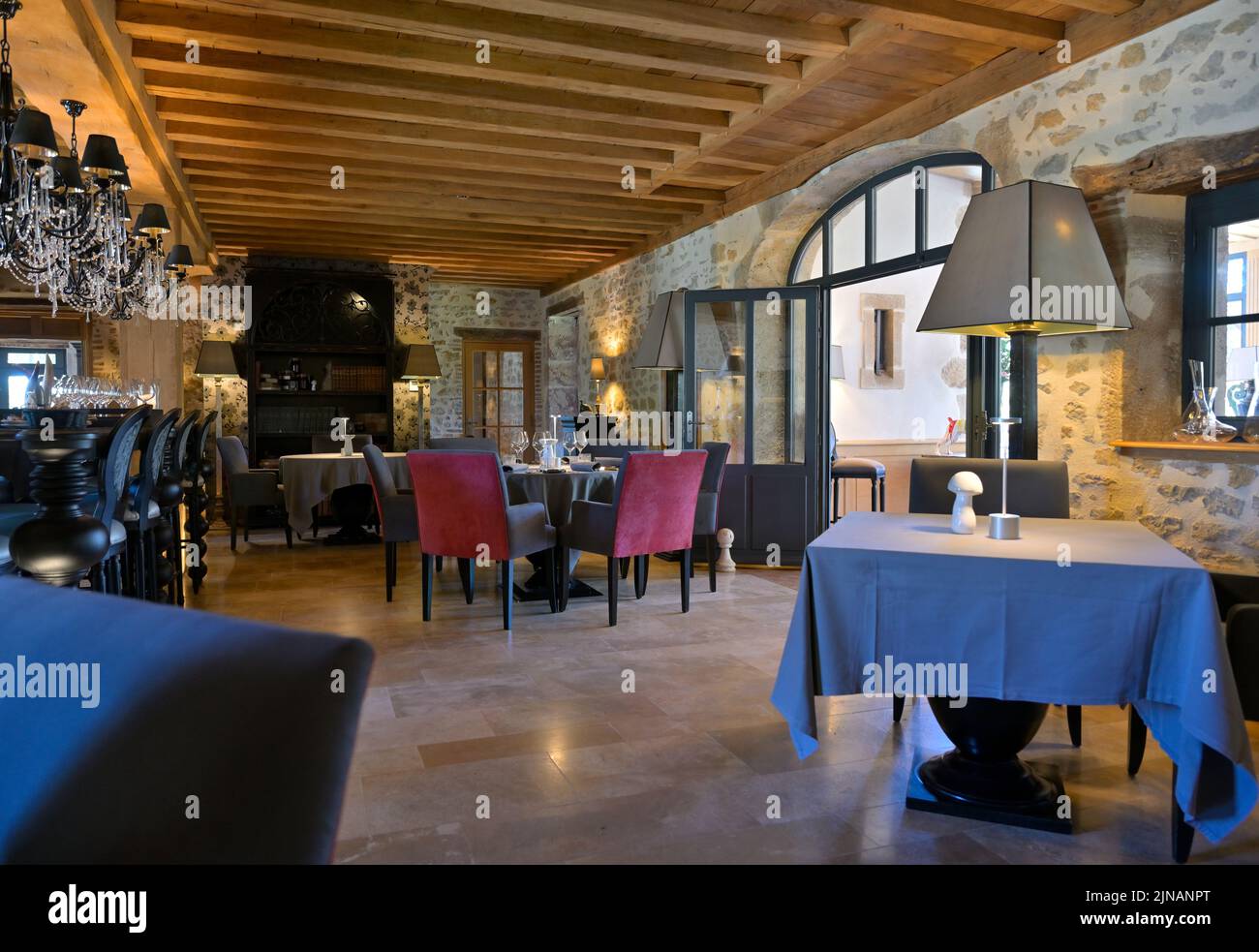 France chateaux lunch hi-res stock photography and images - Alamy