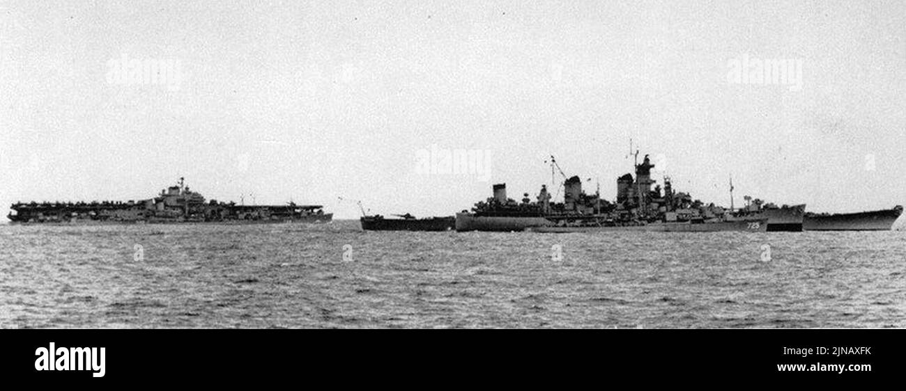 Task Force 77 ships being refueled off Korea in 1951 Stock Photo - Alamy