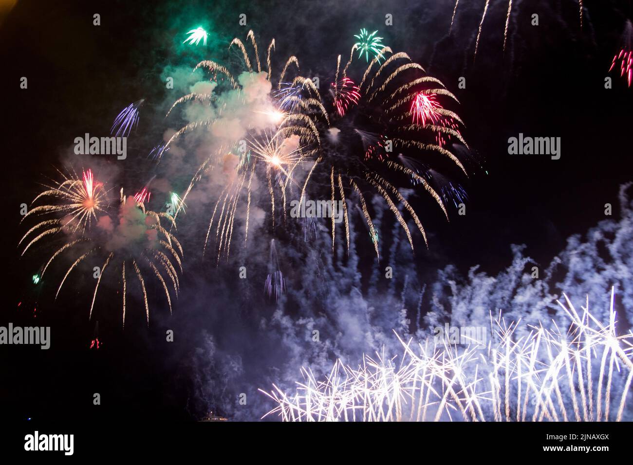 Inauguration of the Christmas tree of Rodrigo de Freitas Lagoon - Rio ...