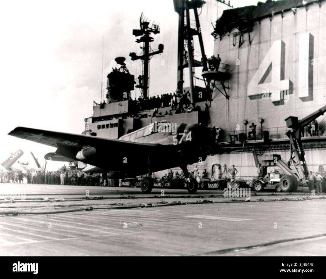 TBM-3R VR-22 CVB-41 backwards launch Stock Photo - Alamy