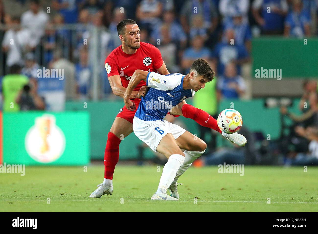 Magdeburg, Deutschland. 01st Aug, 2022. (LR) Filip Kostic (Eintracht ...