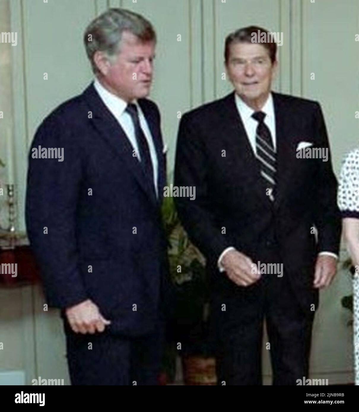Ted Kennedy and Ronald Reagan C30001-29 Stock Photo - Alamy