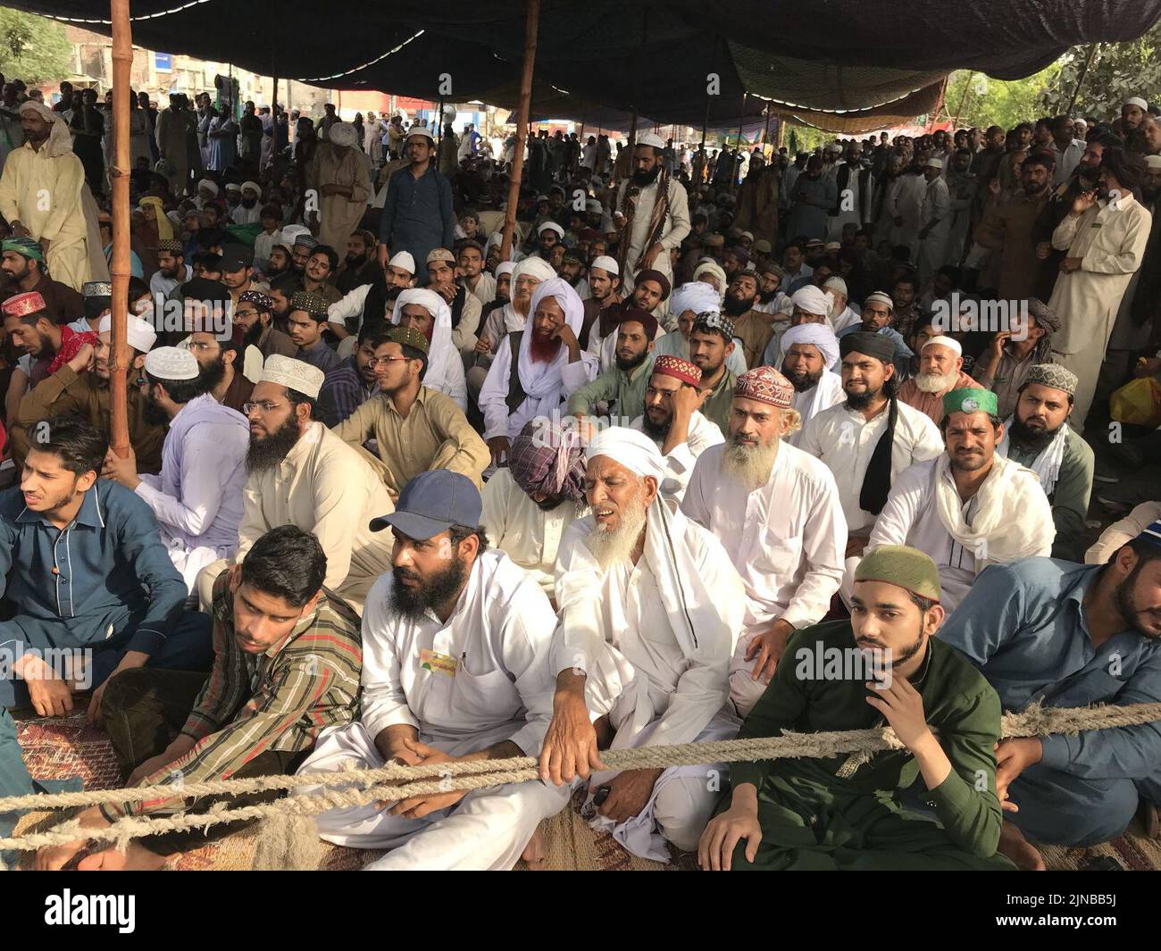 Tehreek labbaik pakistan hi-res stock photography and images - Alamy